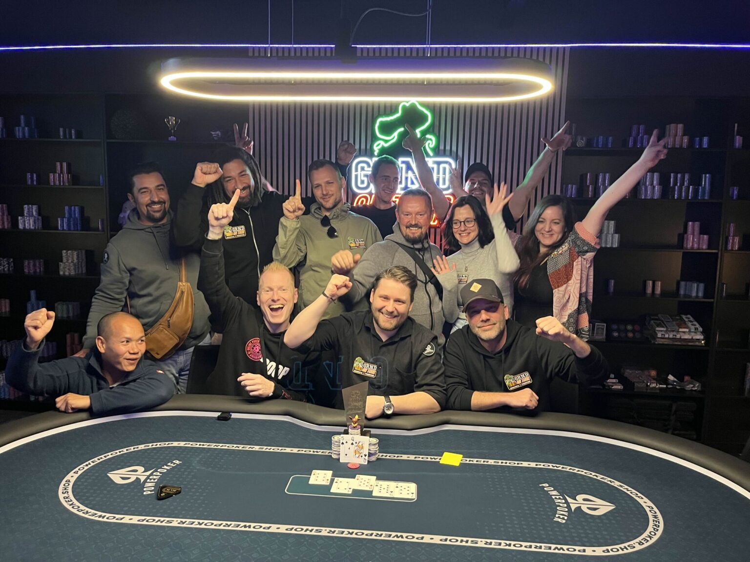 EPT Prag 2025: Scott Margereson neuer Chipleader – Team GRND on Tour ...